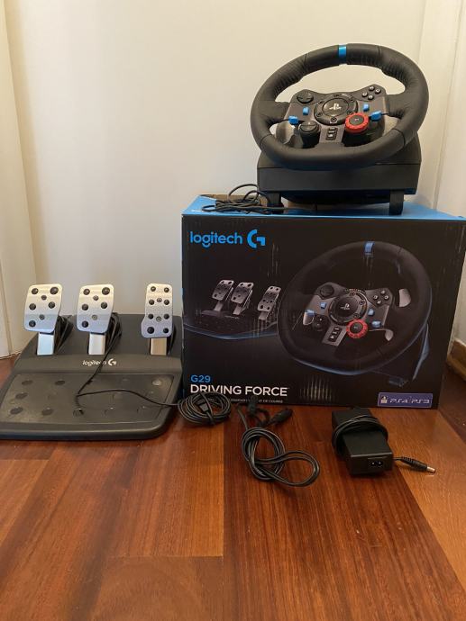 Logitech G29 DRIVING FORCE RACING WHEEL PC/PS3/PS4