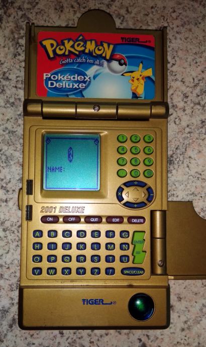 Nintendo Tiger Pokedex Deluxe 2001 gold konzola ? igra