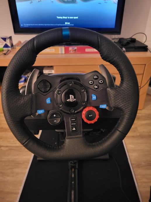 Playseat evolution + volan logitech G29 + mjenjač brzine