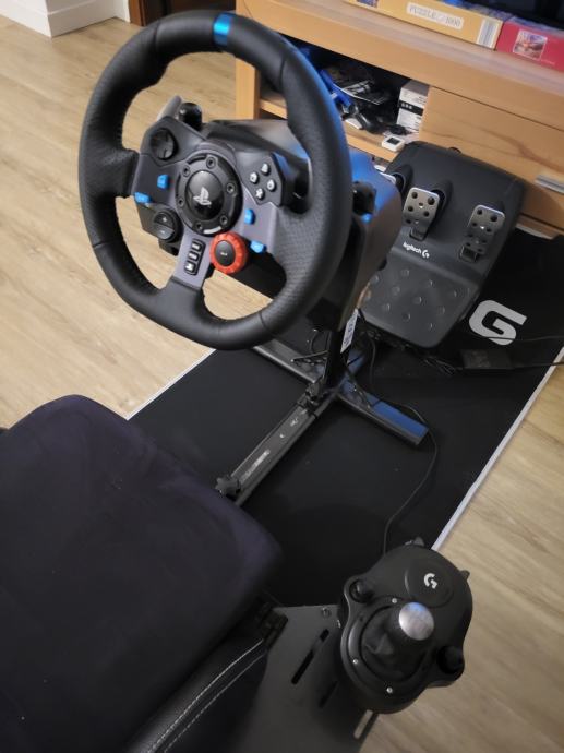 Playseat evolution + volan logitech G29 + mjenjač brzine