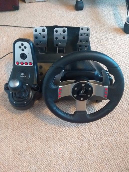 Prodajem volan Logitech G27