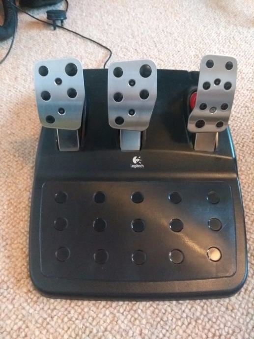 Prodajem volan Logitech G27