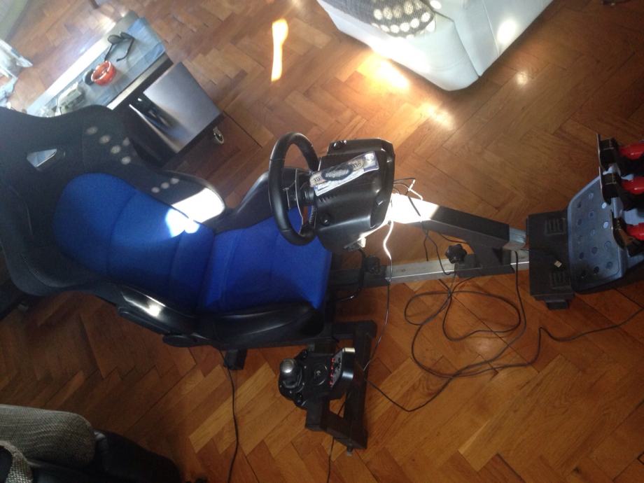 SIMULATOR + VOLAN Logitech G27