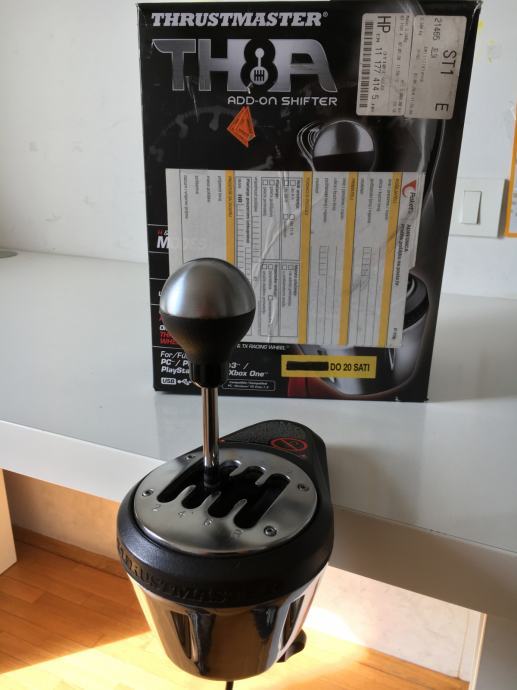 Thrustmaster TH8A shifter (mjenjač)