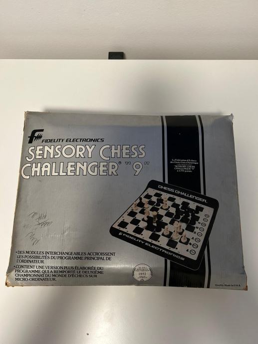 Vintage Fidelity Sensory Chess Challenger 9 elektronički šah