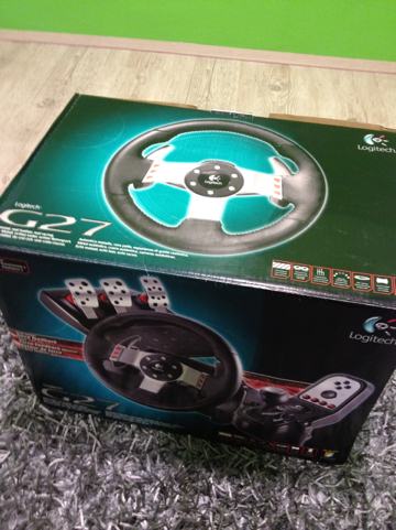 Volan Logitech G27 1300kn!