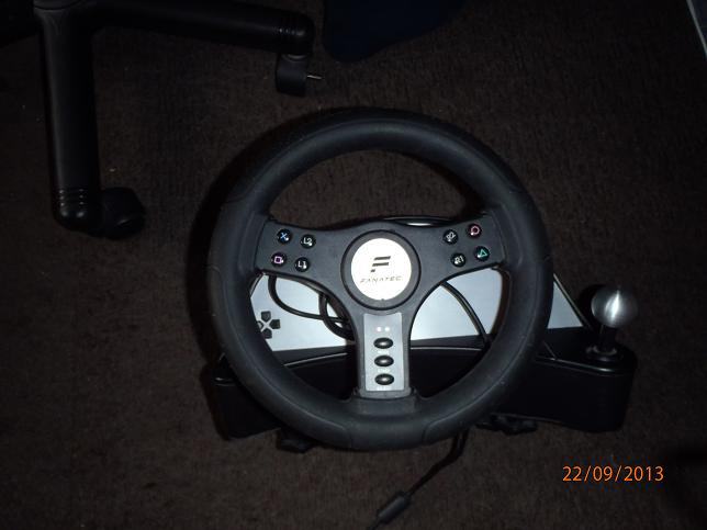 Volan + papućice speedster 2 za ps1 i ps2