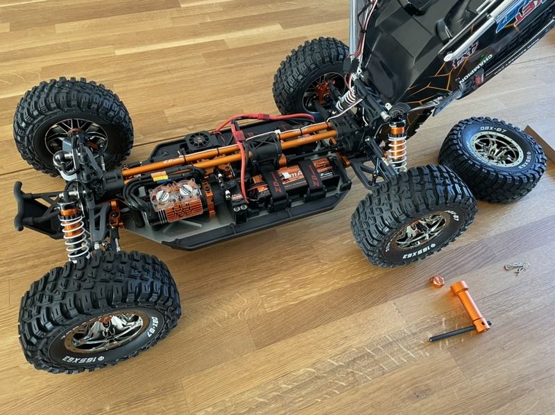 ZD Racing DBX 07 1:7 4x4 RTR (90 km/h) auto na daljinsko upravljanje