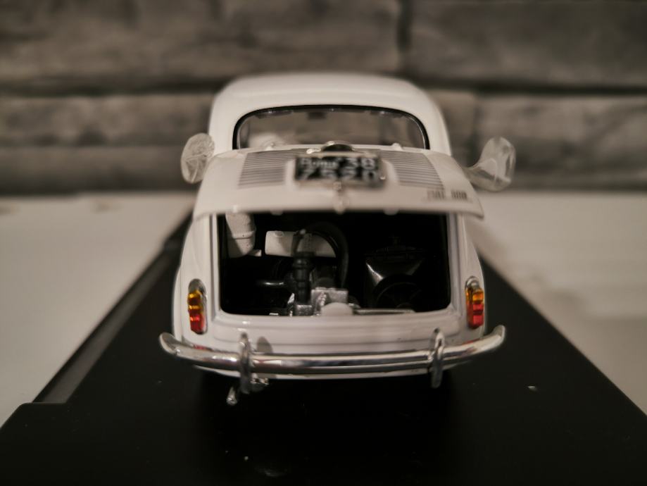 1/24 Leo Models Fiat 600 fićo autić model maketa