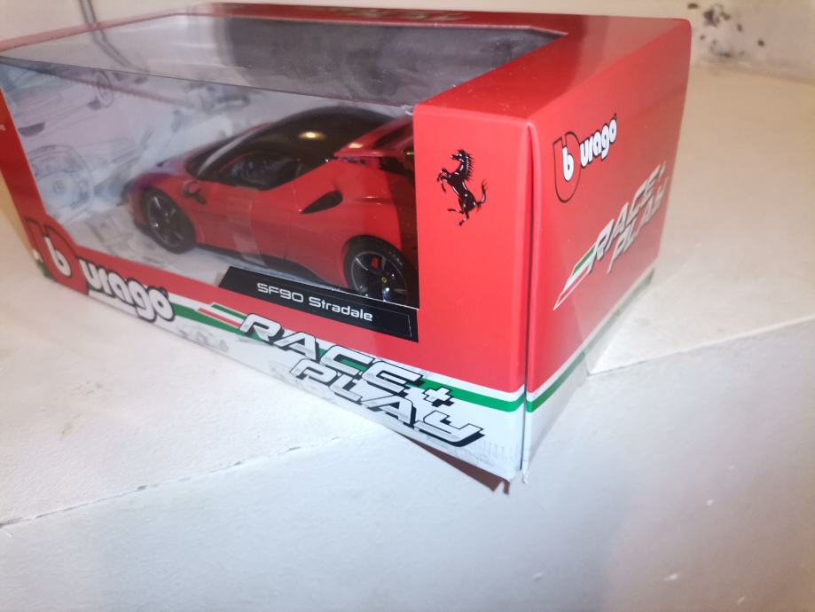 BBurago model Ferrari TOP SF90 Stradale, 1:24
