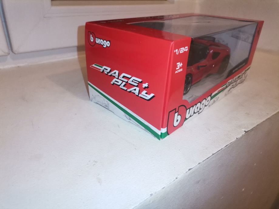 BBurago model Ferrari TOP SF90 Stradale, 1:24
