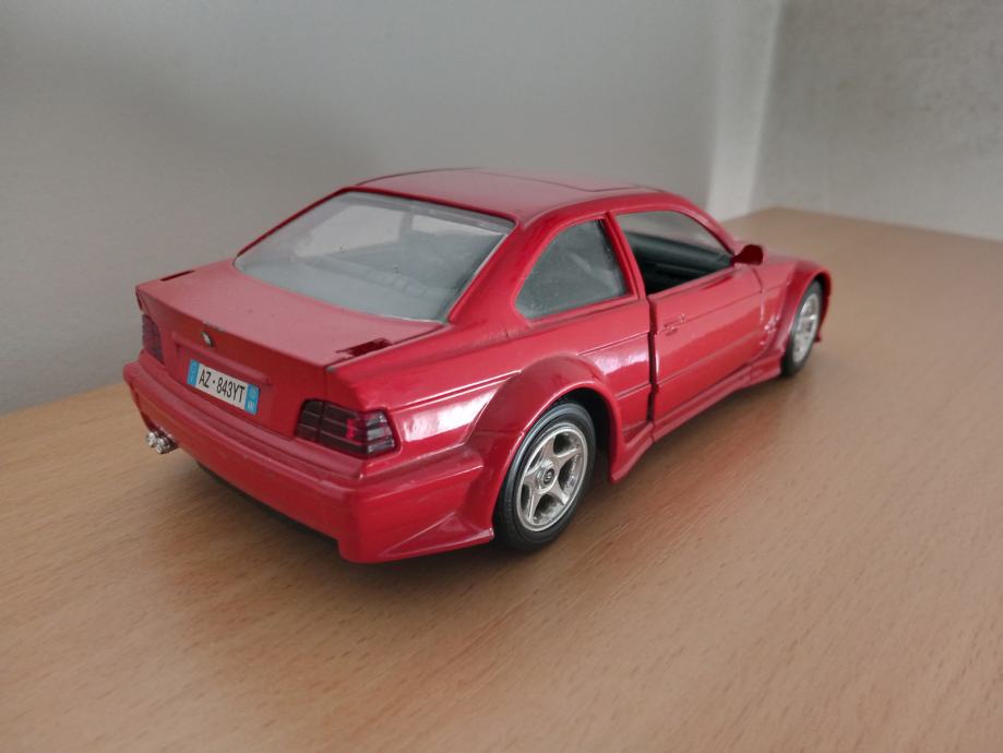 BMW M3 1/24 Burago
