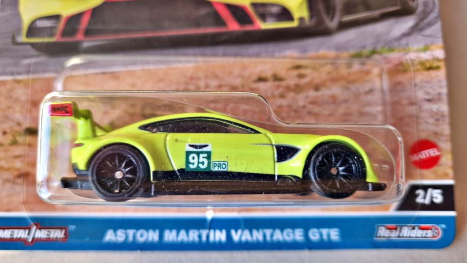 Hot Wheels PREMIUM ASTON MARTIN VANTAGE GTE