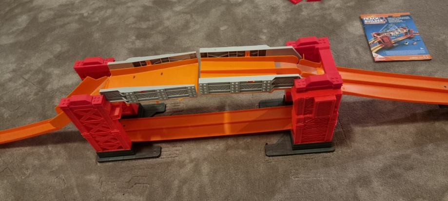 Hot Wheels Track Builder Stunt Bridge Set