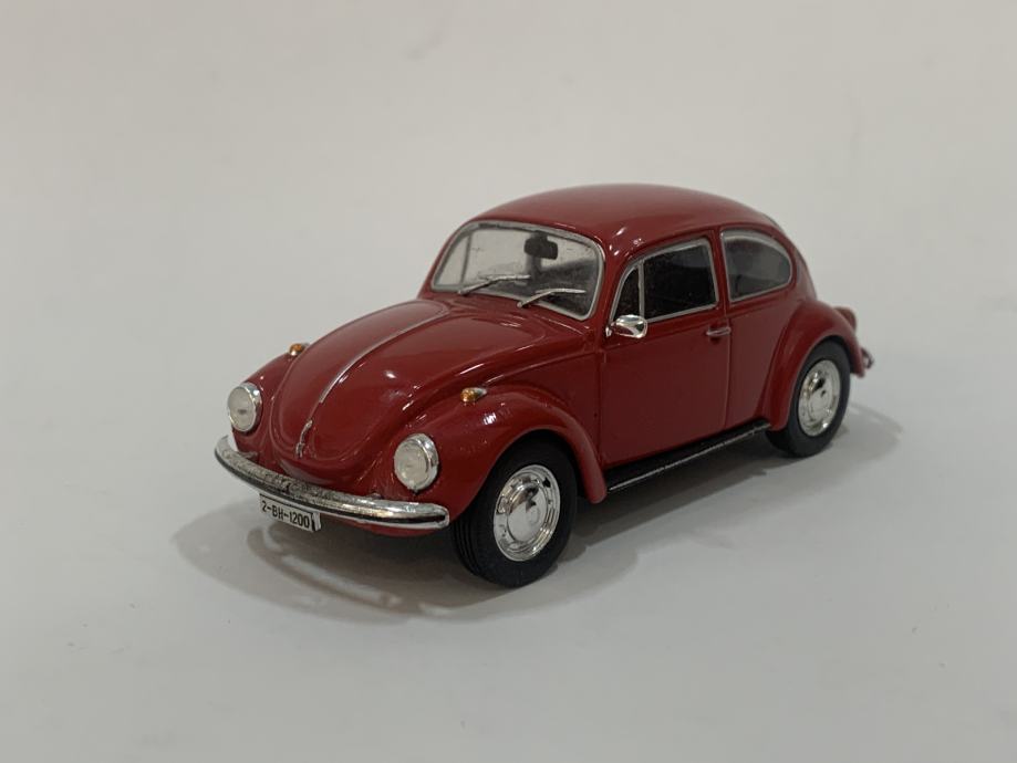 VW Buba 1302 LS, IXO 1:43 model autic diecast maketa