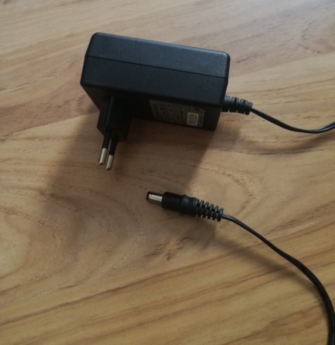 AC adapter za modem uređaje APD WA-18G12G