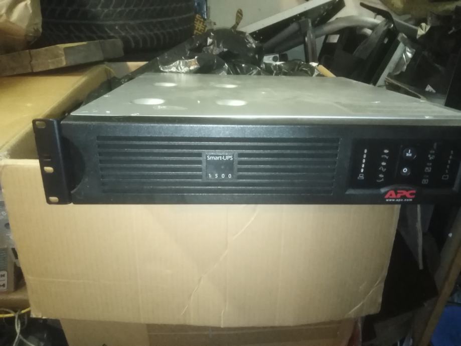 APC Smart-UPS 1500VA rack