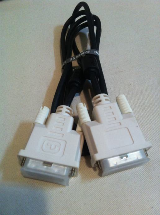 DVI kabel za monitor NOVO