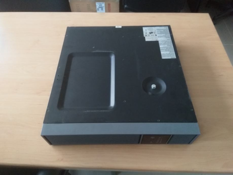 HP R/T2200 INTL UPS rackmount