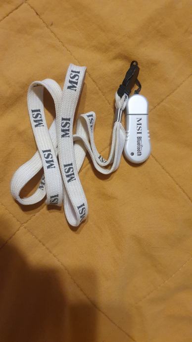 MSI Bluetooth USB adapter (dongle) – ispravan