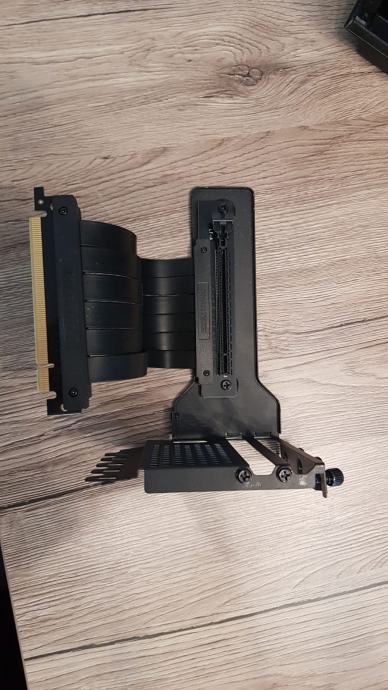 Phanteks Vertical GPU kit - Vertical mount