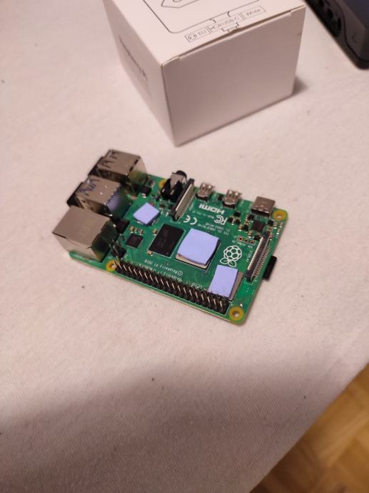 Raspberry pi 4 - 8GB
