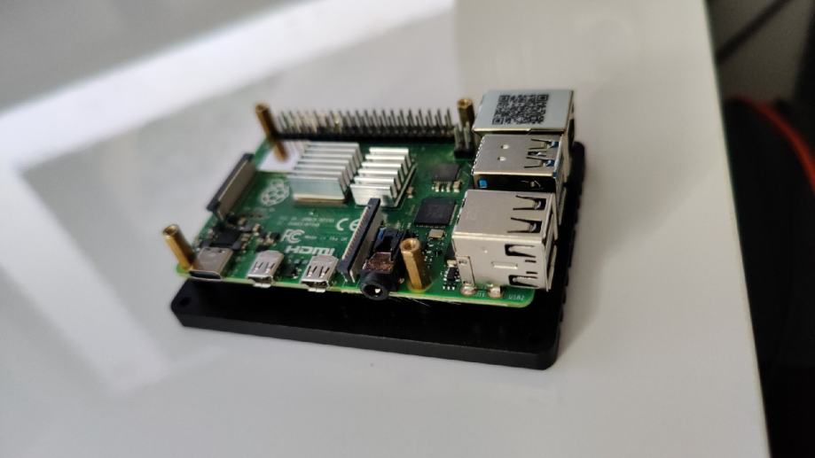 Raspberry Pi 4 Model B 2GB