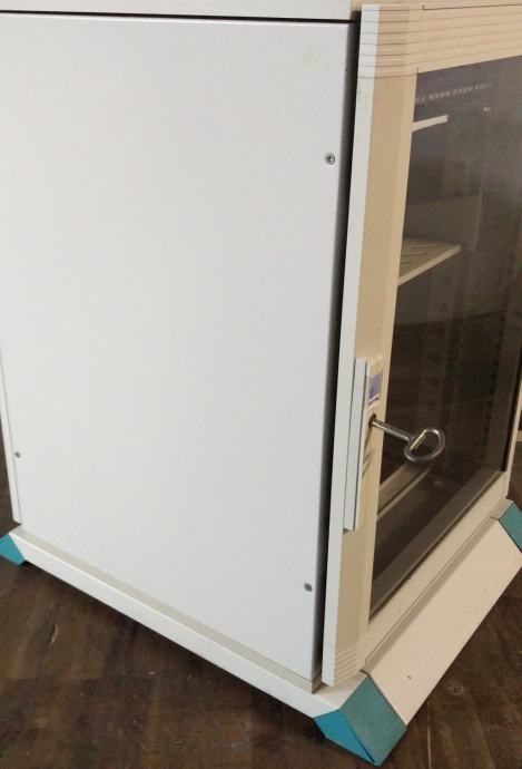 Rittal rack ormar 19 15U