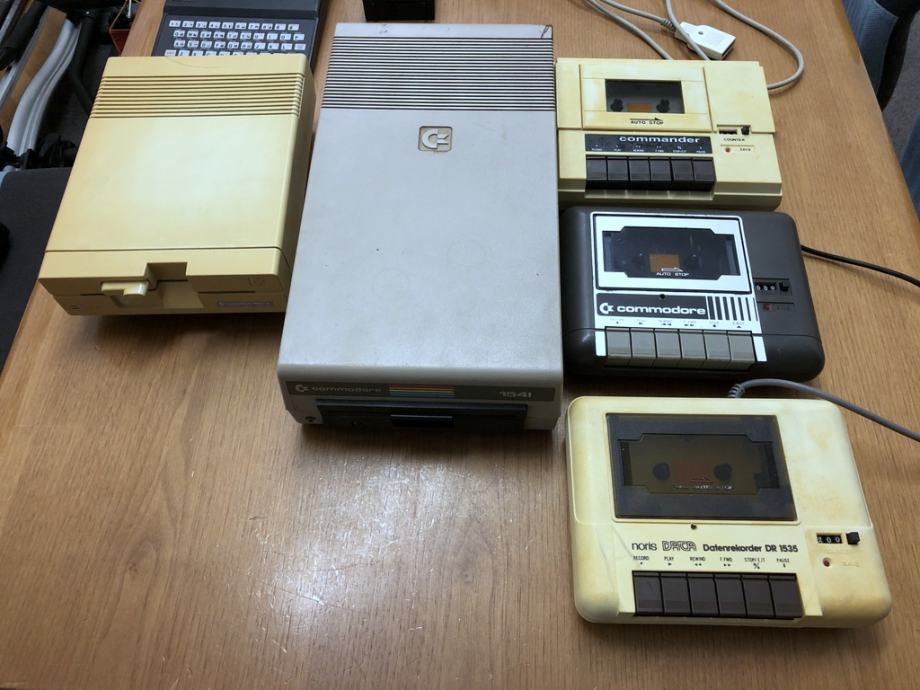 Stara računala: Apple, Orao, Commodore, Spectrum, Schneider, Atari...