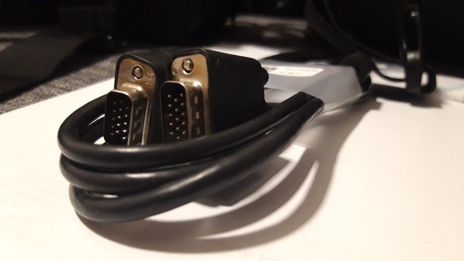 Vga kabel za monitor - novi