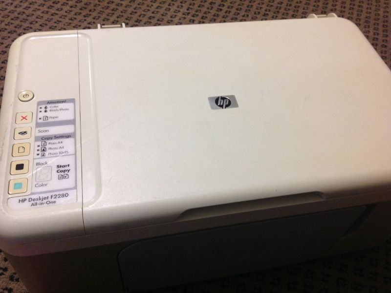 HP DeskJet F2280 All-in-one printer/skener/kopirka OČUVAN