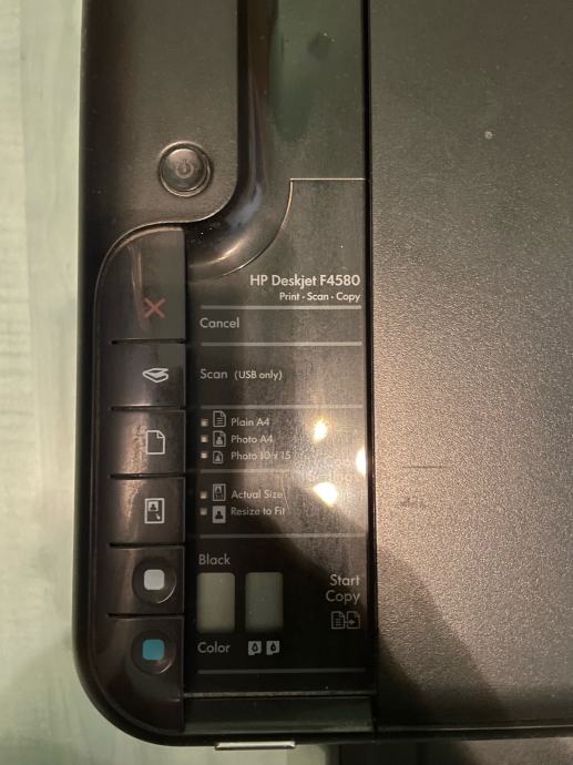 Prodajem printer HP Deskjet F4580
