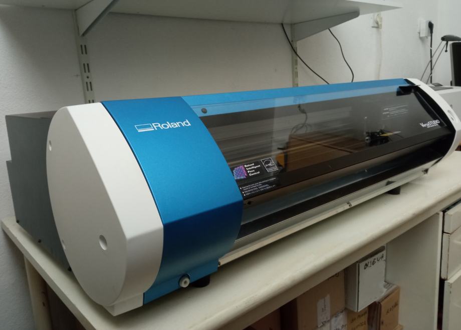 Roland BN-20 printer cutter