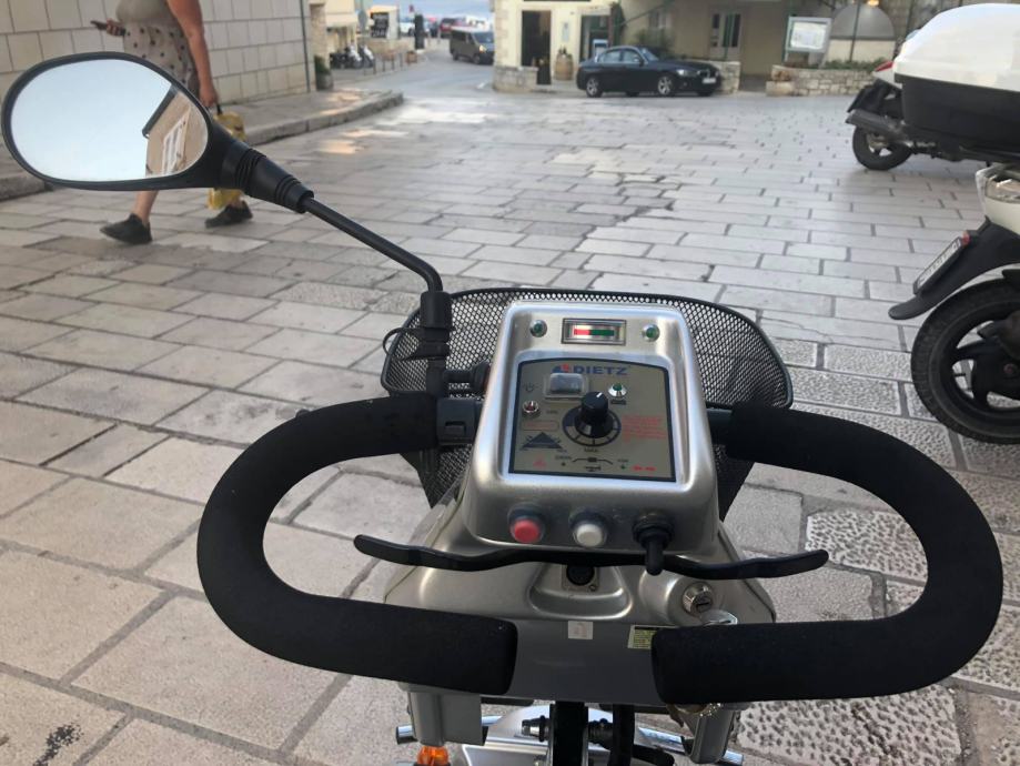 Dietz Agin skuter za teže pokretne osobe