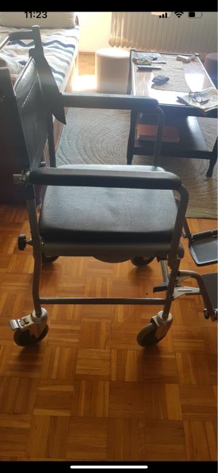 Invalidski WC tzv “princeza”