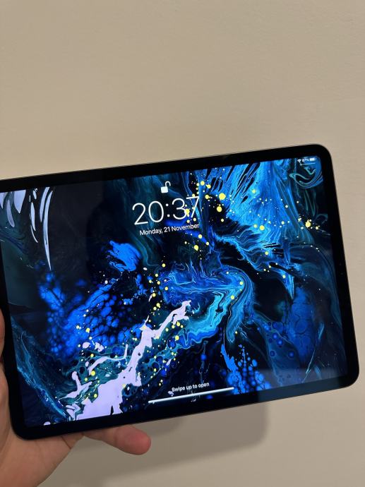 iPad Pro 11 inch. (1st gen) 64 GB Space Gray Wi-Fi. Odlična cijena!