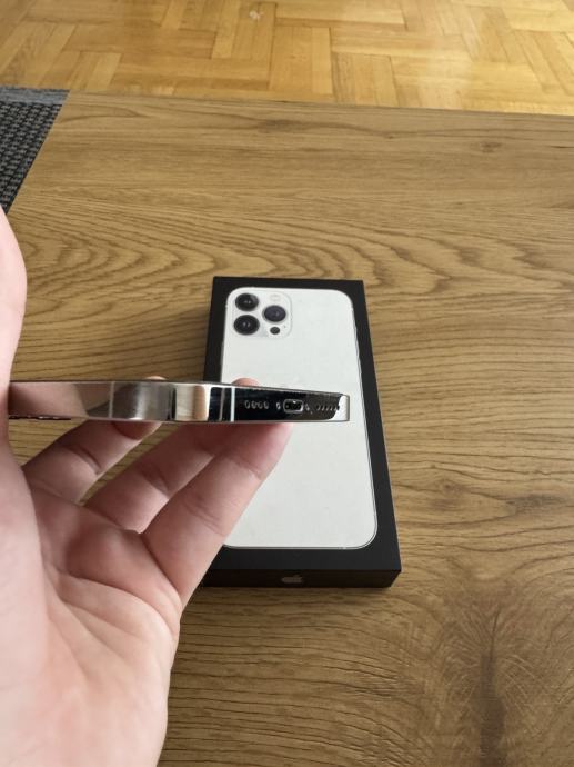 Iphone 13 pro max silver