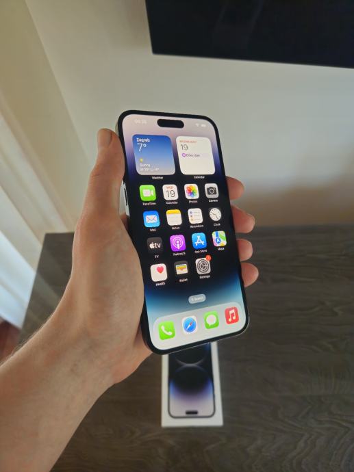 iPhone 14 Pro Max 87% baterija