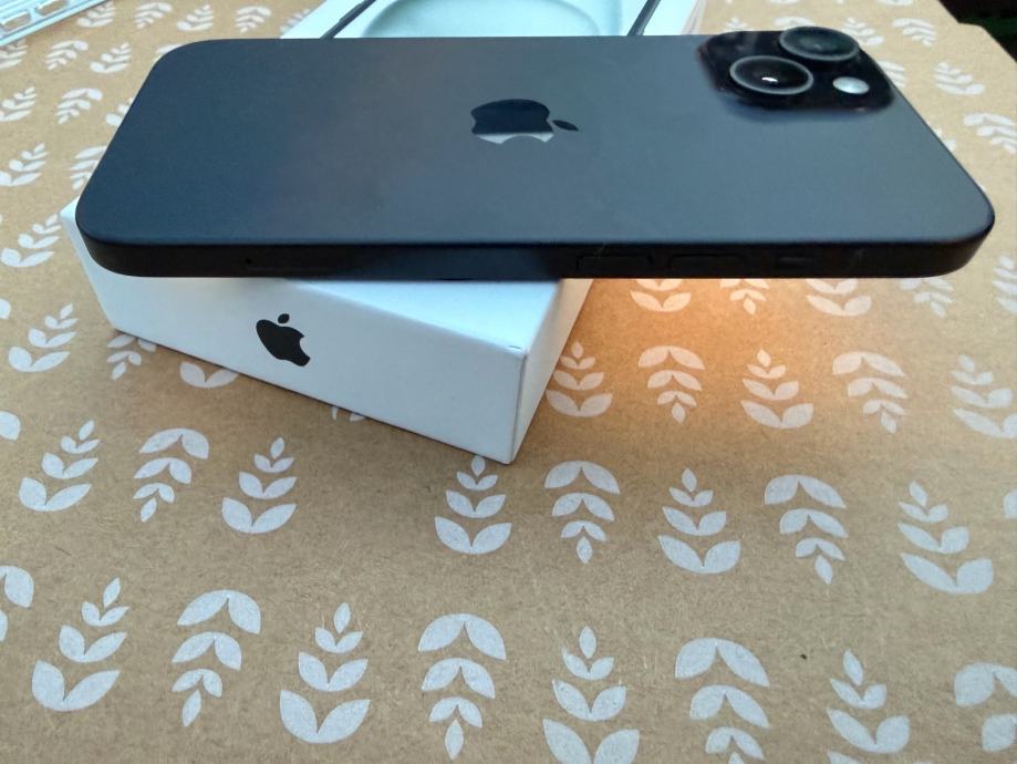 Apple iPhone 15, 128gb, black,90% battery health