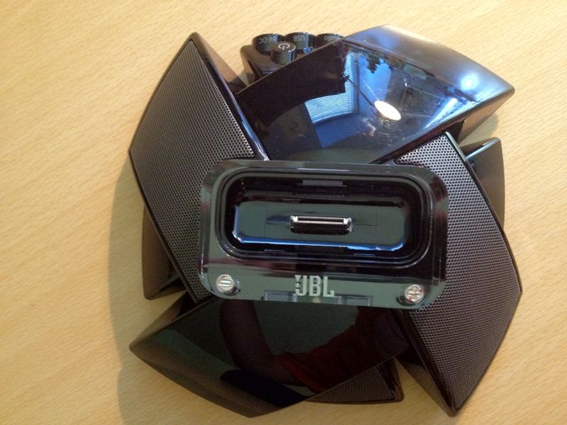 JBL On Stage Micro III docking station/zvučnici za iphone