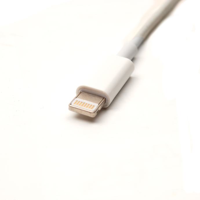 USB Lightning kabel iPhone 5 / 5S IZNIMNO KVALITETAN I POVOLJAN!
