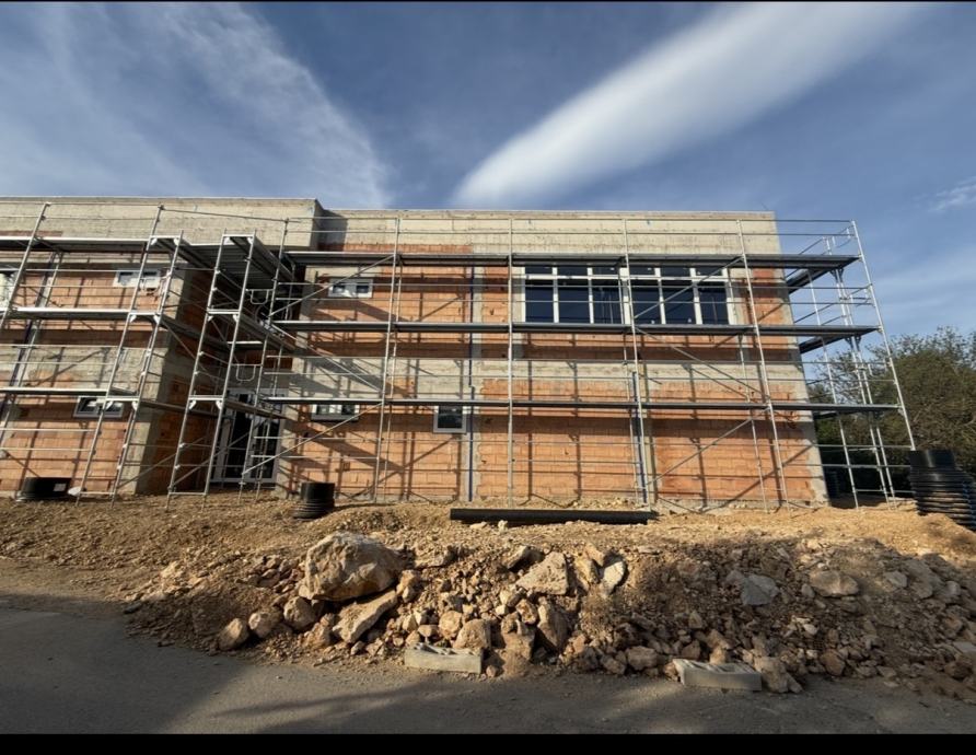 Montaža i najam SKELA za izradu FASADA i GRAĐEVINSKIH radova