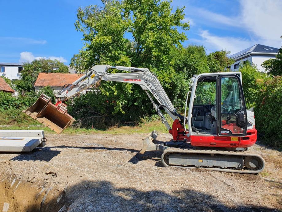 Najam bagera Takeuchi TB260