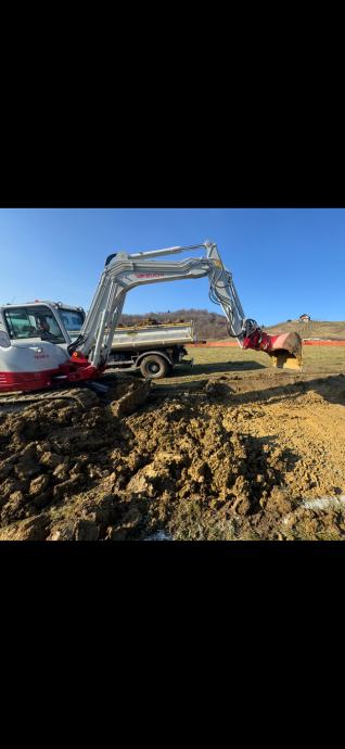 Najam bagera TAKEUCHI TB290-2 9t ROTOTILT POWERTILT