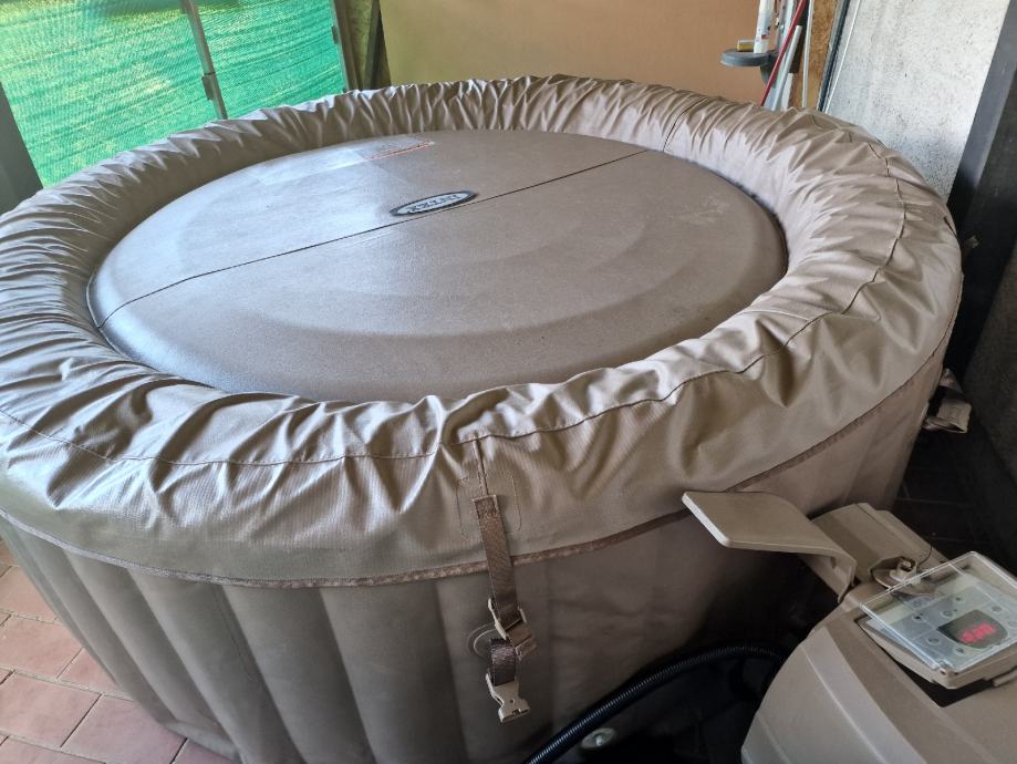 INTEX 28426 PureSpa jacuzzi samo 990kn