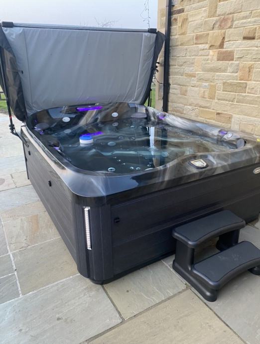 Jacuzzi J 495 (2022) Vruća kupelj