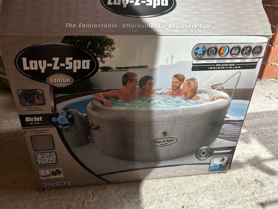 Lay-Z-Spa jacuzzy