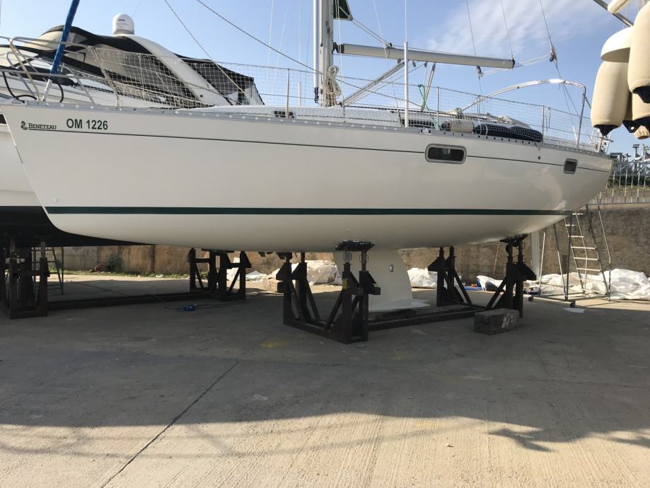 Beneteau Oceanis 351