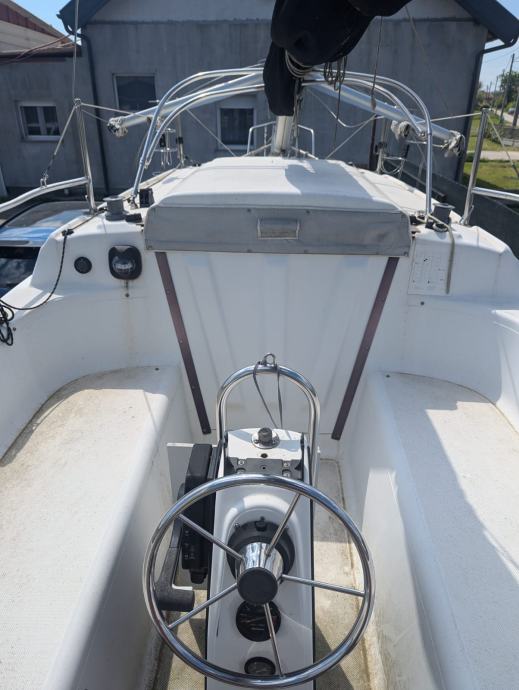 Jedrilica MAC GREGOR 26X