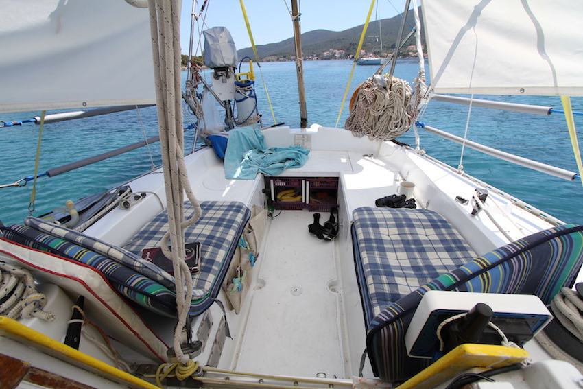 Jedrilica UFO 27 povoljna prodaja